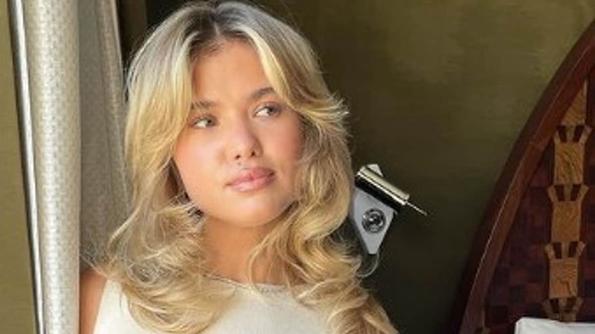 Los ‘curtain bangs’ siguen dominando el mundo del cabello | ¡HOLA!