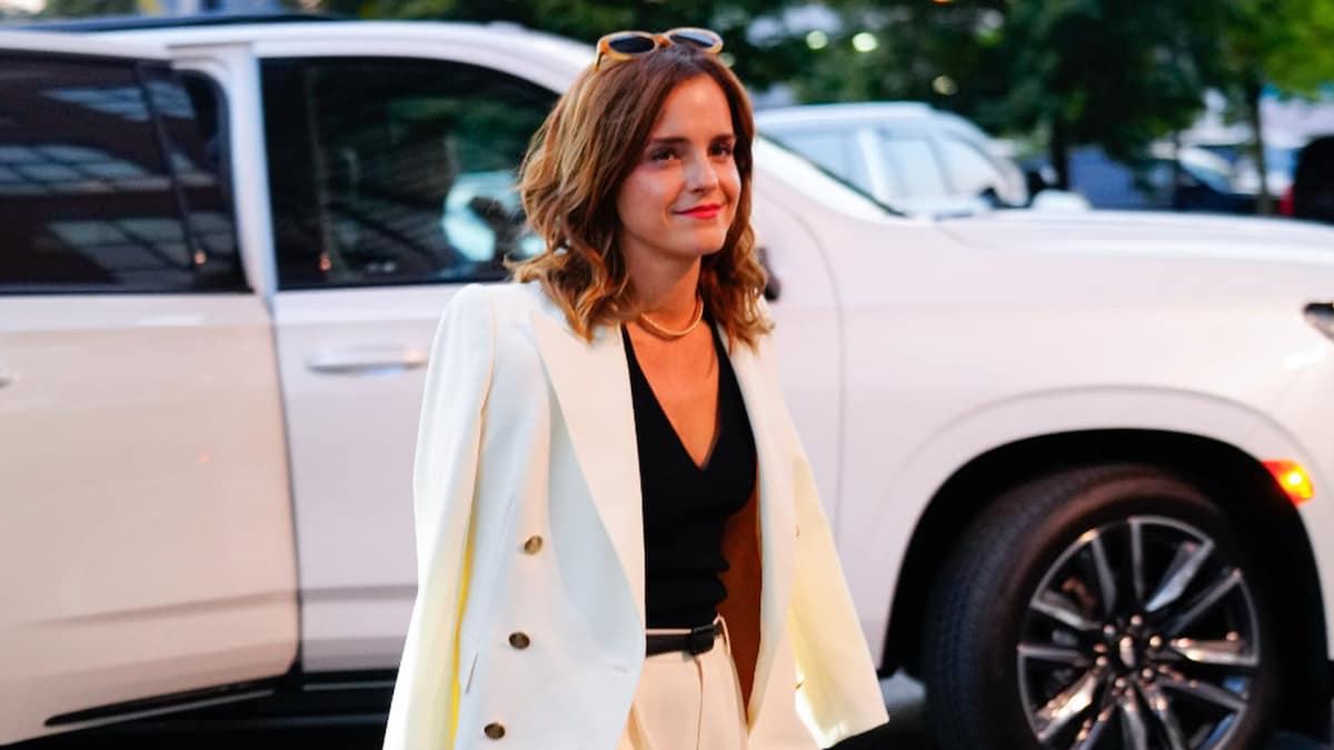 El look 'old money' de Emma Watson en el tenis que triunfa en Zara