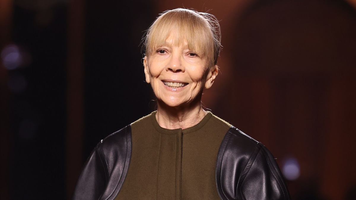 La icónica musa de los 60 Penelope Tree desfila en Milán junto a ...