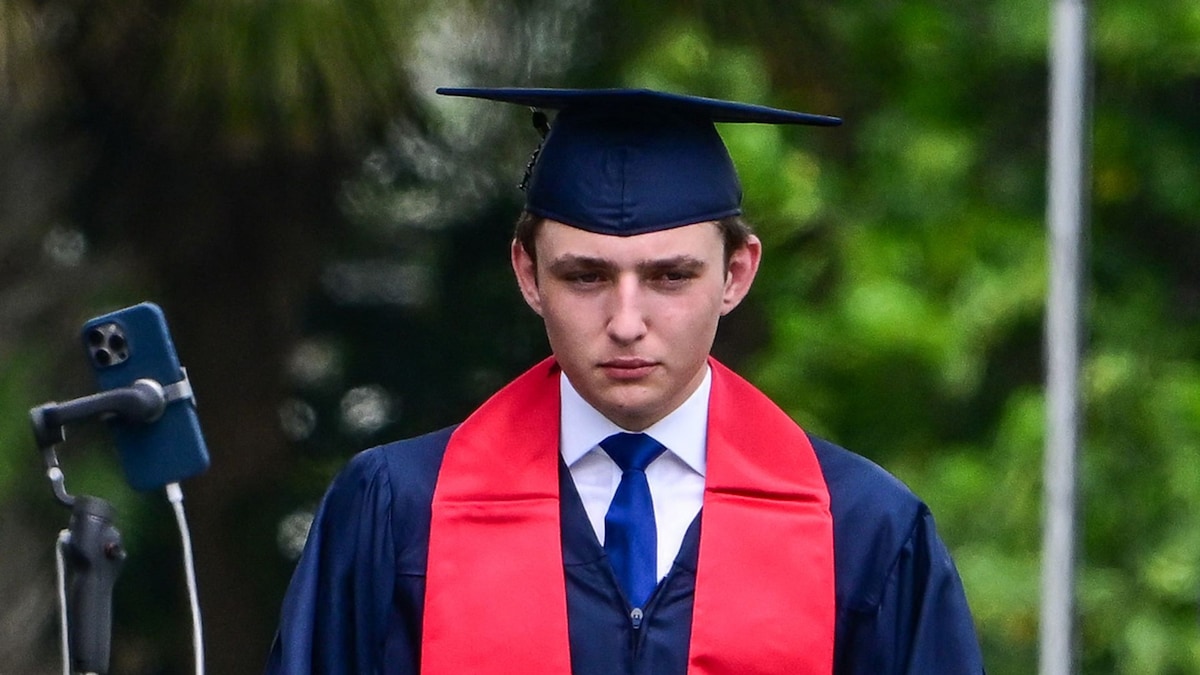Barron, hijo pequeño de Donald Trump, se gradúa en un momento clave ...
