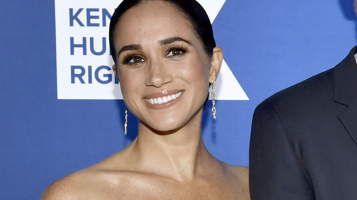 Meghan Markle y su vestido blanco y anillo en Nueva York