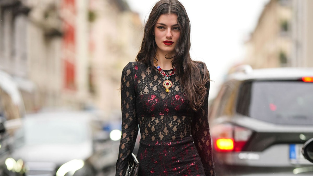 Nuevas formas de llevar el encaje, la tendencia que vuelve cada Navidad