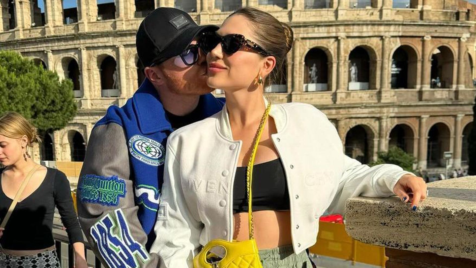 Saúl Canelo Álvarez comparte nuevas fotos de su romántico viaje a Roma ...