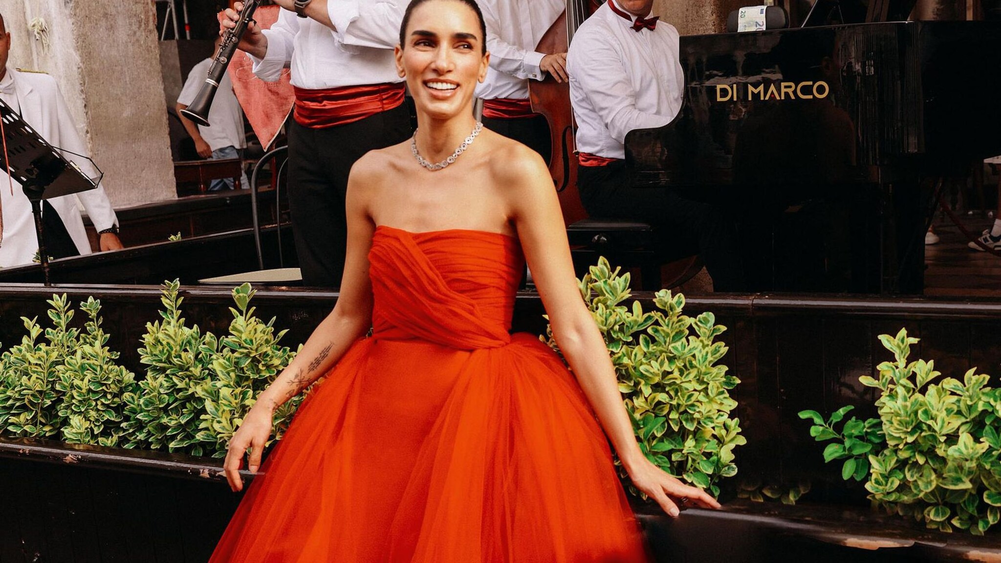 Tessa Sakhi, glamour en Venecia