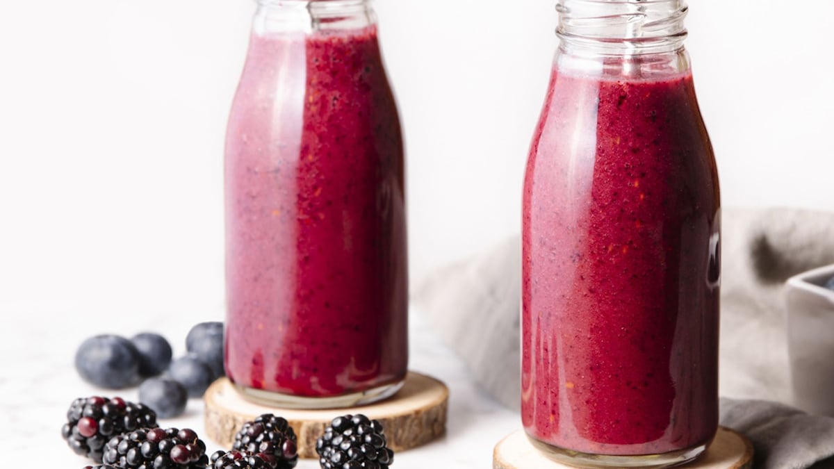 'Smoothie' de moras y arándanos