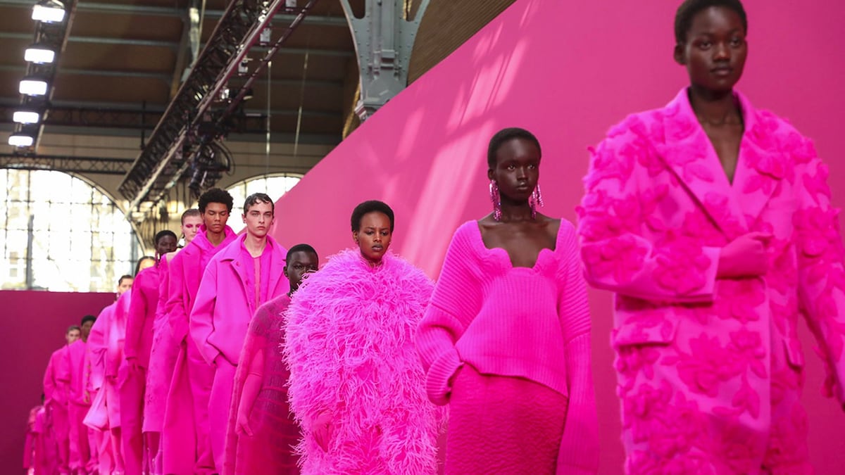 Sabemos por qué el rosa es tendencia y el significado de este color