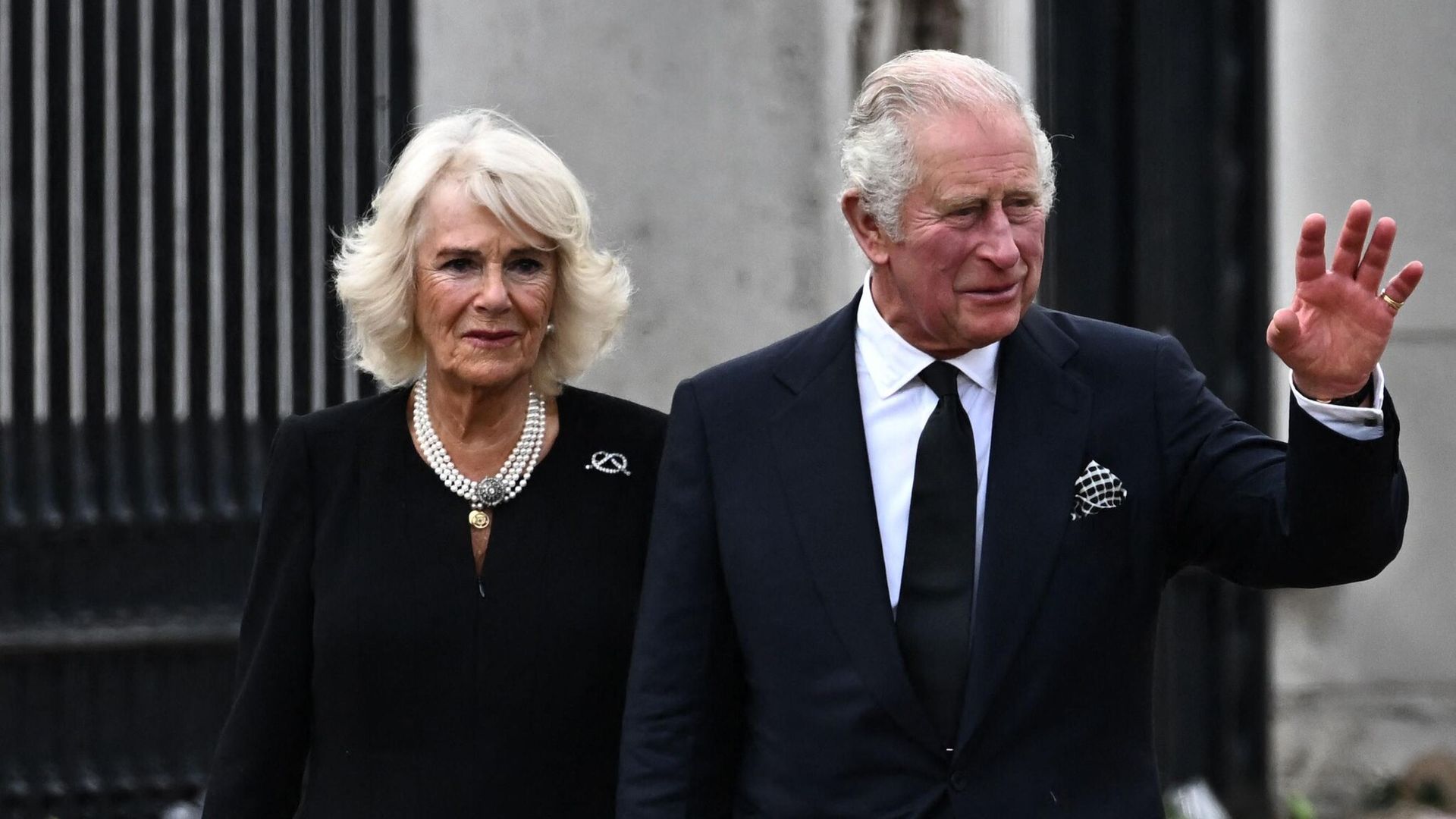 Los reyes Carlos y Camila llegan al Palacio de Buckingham | ¡HOLA!