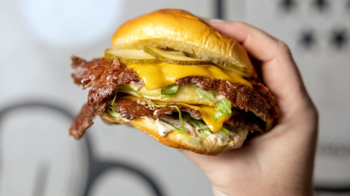 'Smash burgers': qué son, cómo se hacen y dónde comer las mejores