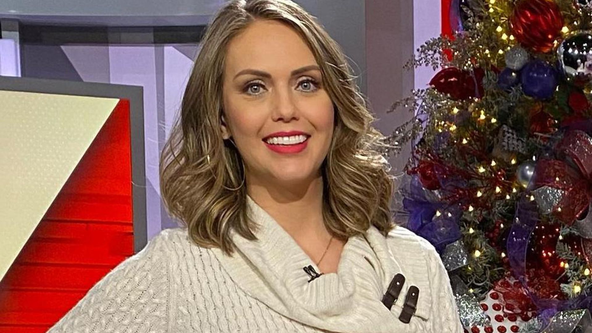 Jessica Carrillo reaparece en las redes tras muerte de su papá | ¡HOLA!