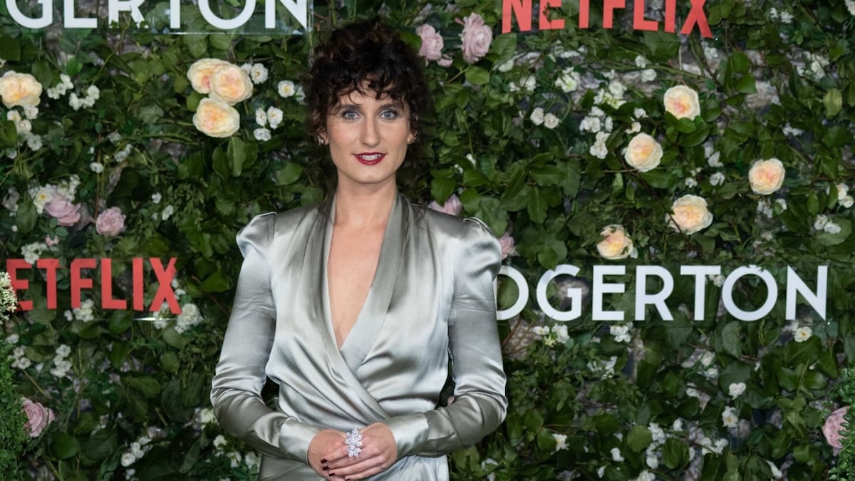 Bessie Carter ('Los Bridgerton') confiesa el viaje que ha atravesado ...