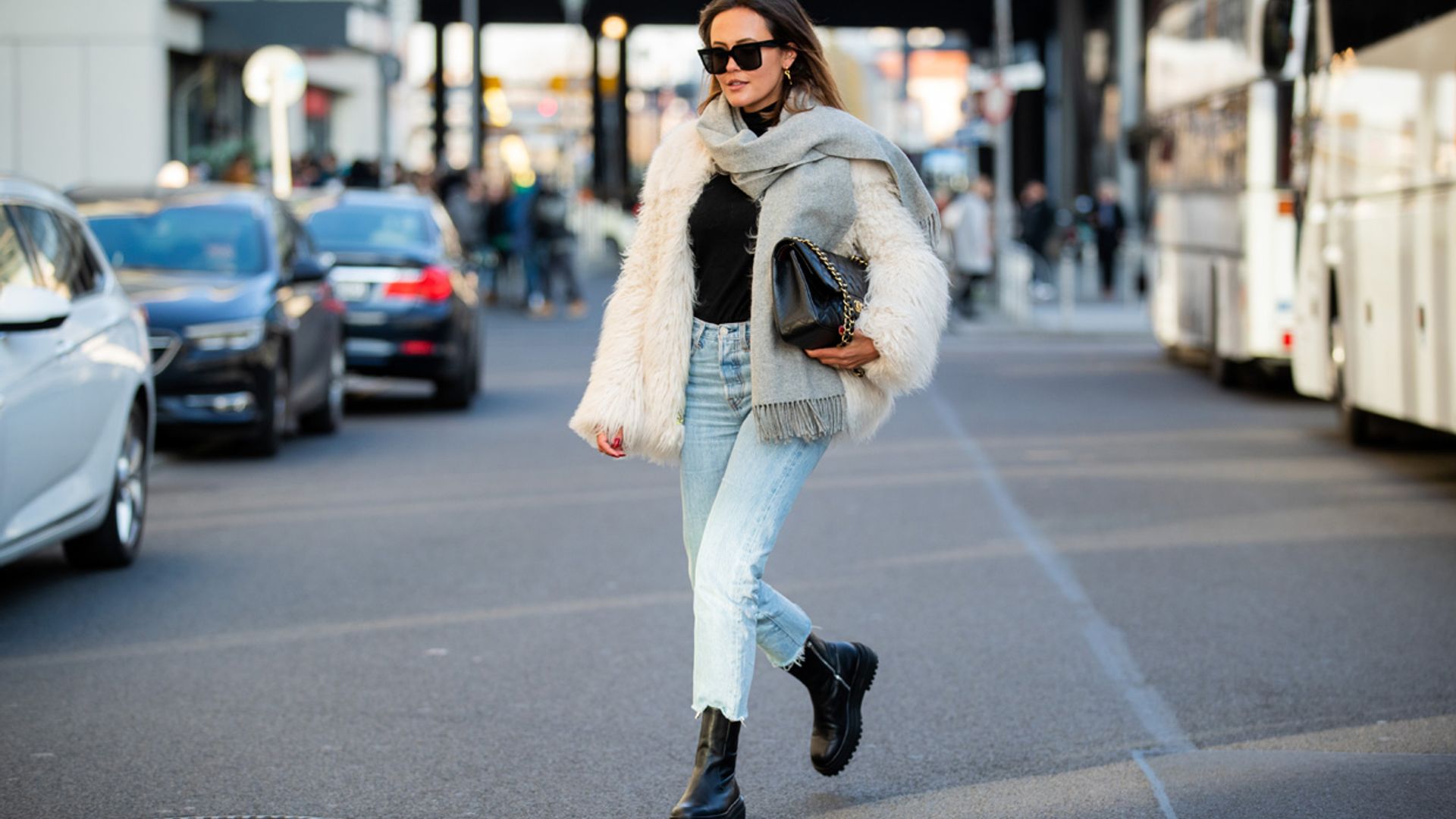 Jersey y vaqueros, 15 looks para disparar tu imaginación si ya no ...