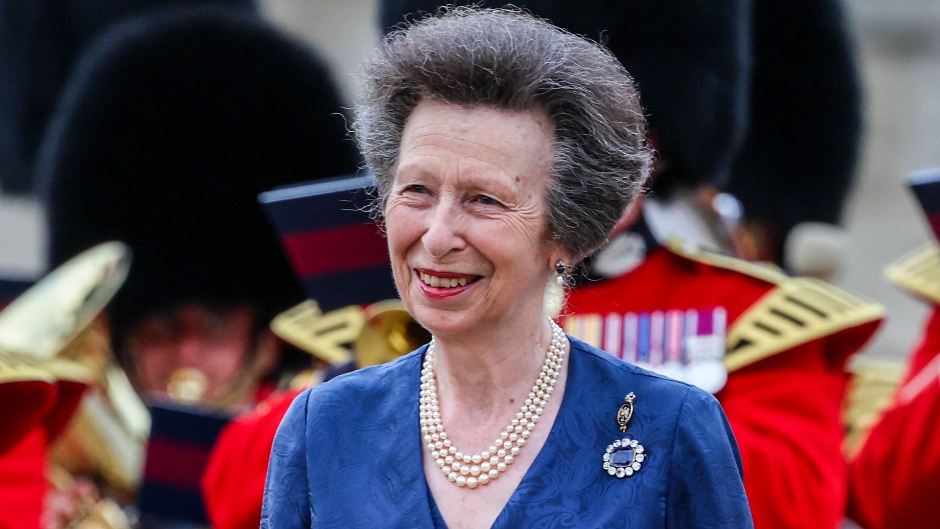 El retrato único de la princesa Ana por su 75 cumpleaños: un homenaje a ...