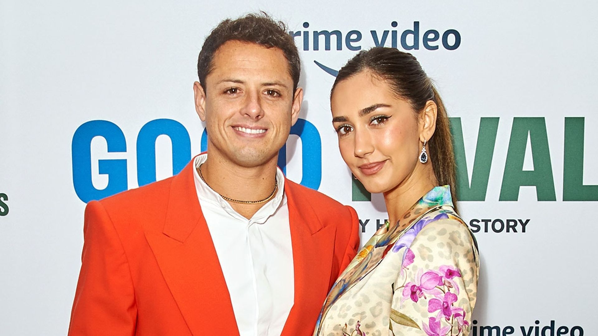 El Chicharito y Nicole McPherson protagonizan un romántico recorrido ...