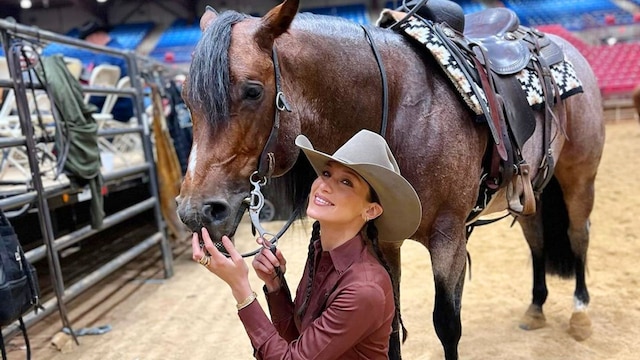 Bella Hadid se ha enamorado de un cowboy, Adán Bañuelos