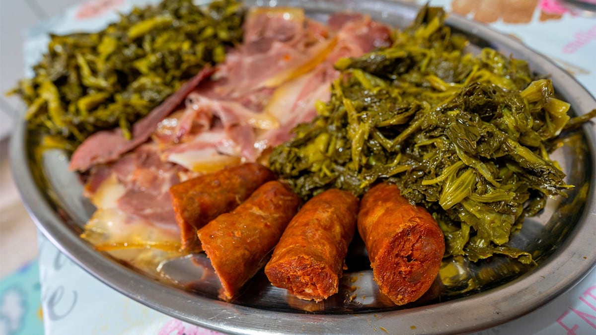 Lacón con Grelos: receta fácil y deliciosa