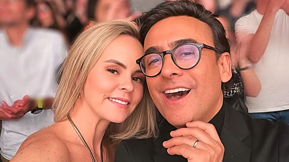 Adal Ramones habla de los 24 años que le lleva a su esposa | ¡HOLA!