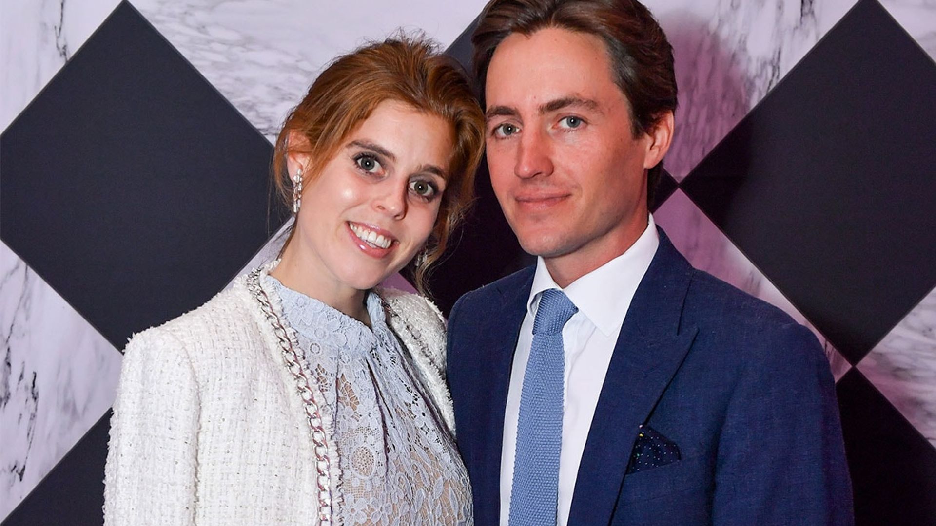 El amor le sienta bien, la Princesa Beatriz se va de cita con Edoardo ...