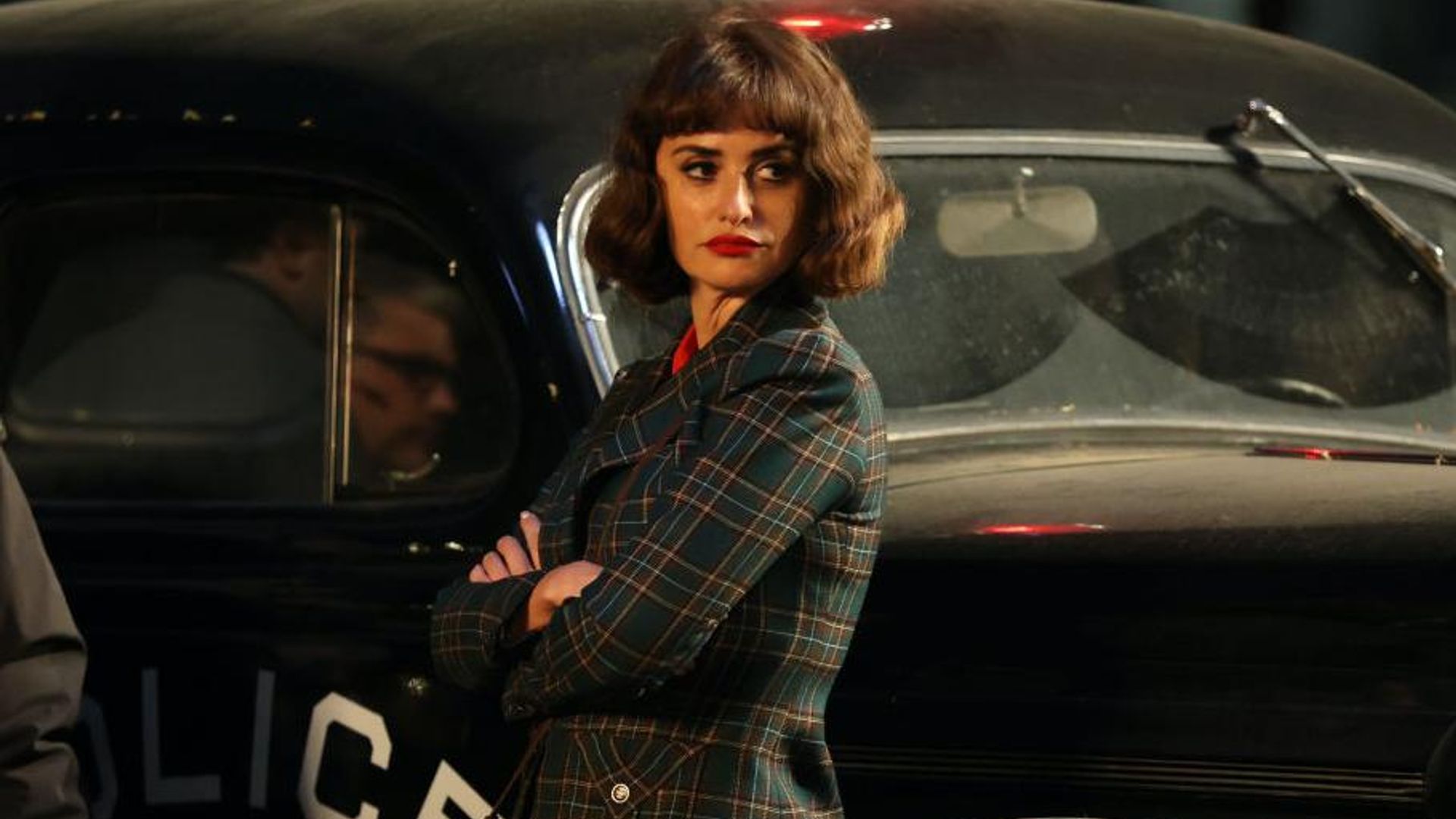 Penélope Cruz cambia de look para su papel en The Bride | ¡HOLA!