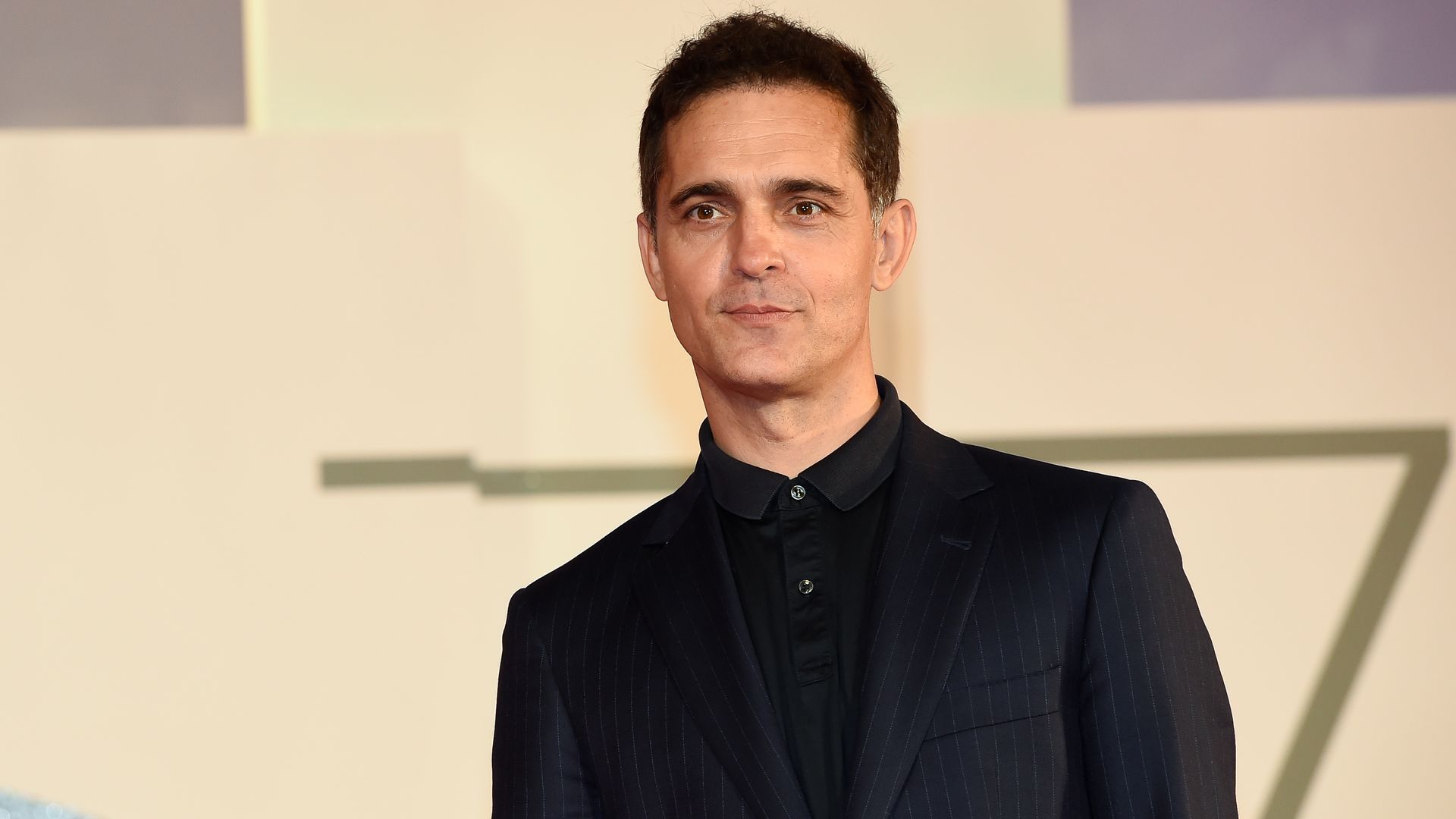 Pedro Alonso ('Berlín', 'La casa de papel') se une a un famoso cantante ...