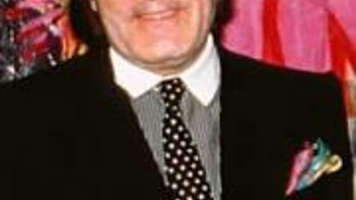 Emanuel Ungaro. Noticias, fotos y biografía de Emanuel Ungaro