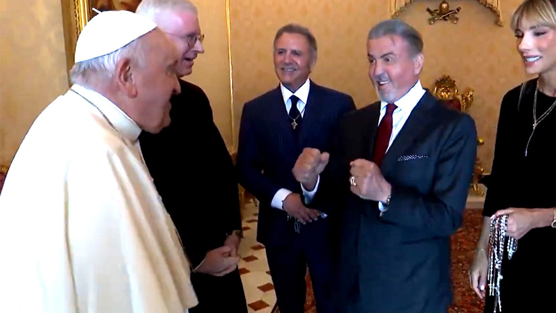 La simpática audiencia en el Vaticano de Sylvester Stallone y su ...