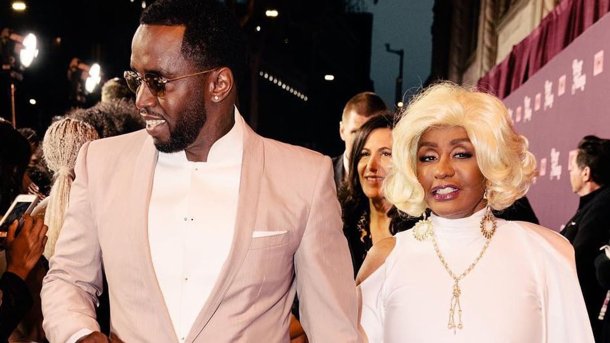 Puff Diddy regala un millón de dólares a su mamá | ¡HOLA!