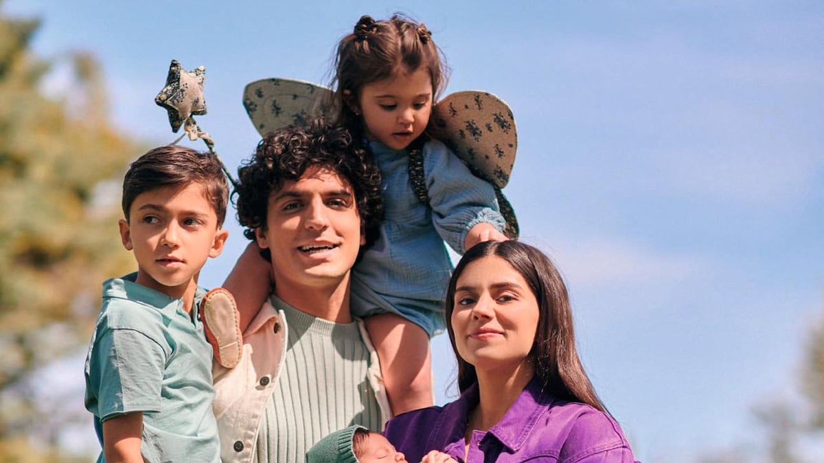 María García de Jaime y Tomás Páramo nos presentan a su tercer hijo