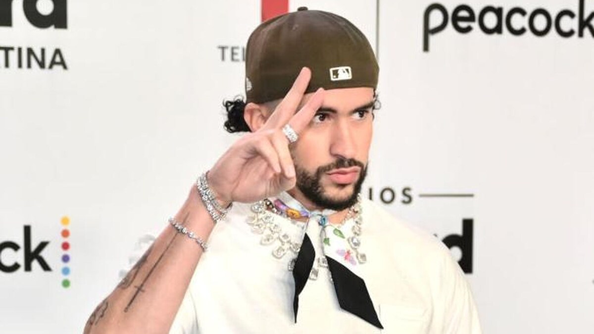 Estos son los mejores looks de alfombra roja de Bad Bunny | ¡HOLA!