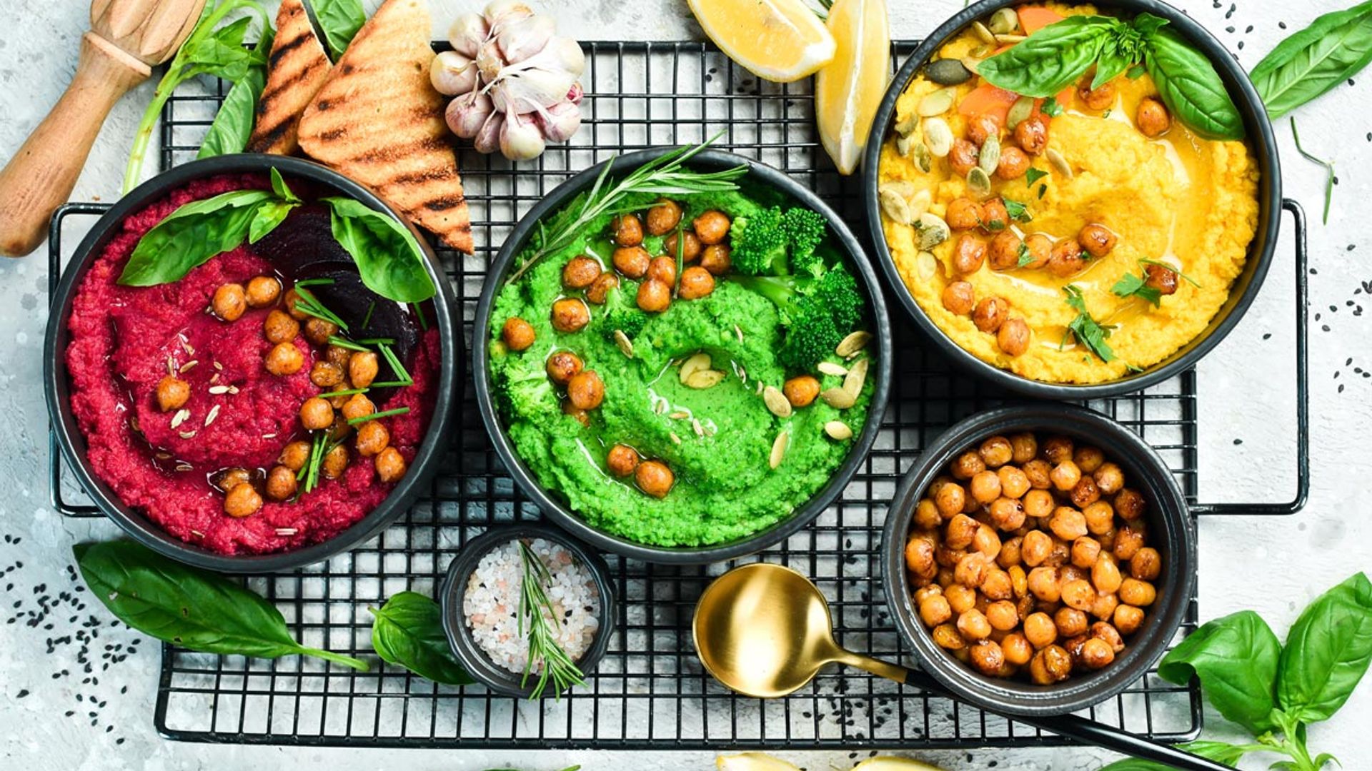 Hummus clásico y otras versiones para incluir en tus menús