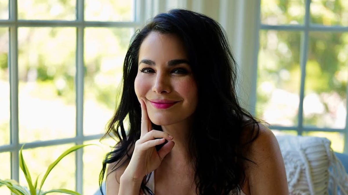 Martha Higareda Pregnancy: First Baby Bump Photos Revealed - www.world ...