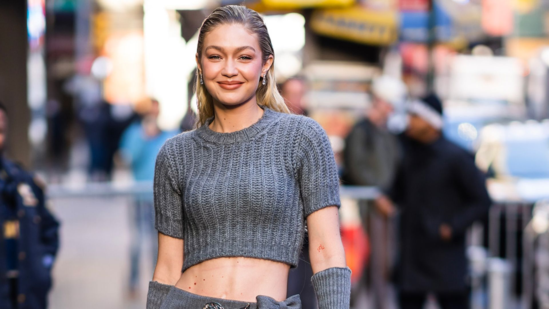 Gigi Hadid sorprende con el look de fiesta más original (y calentito)