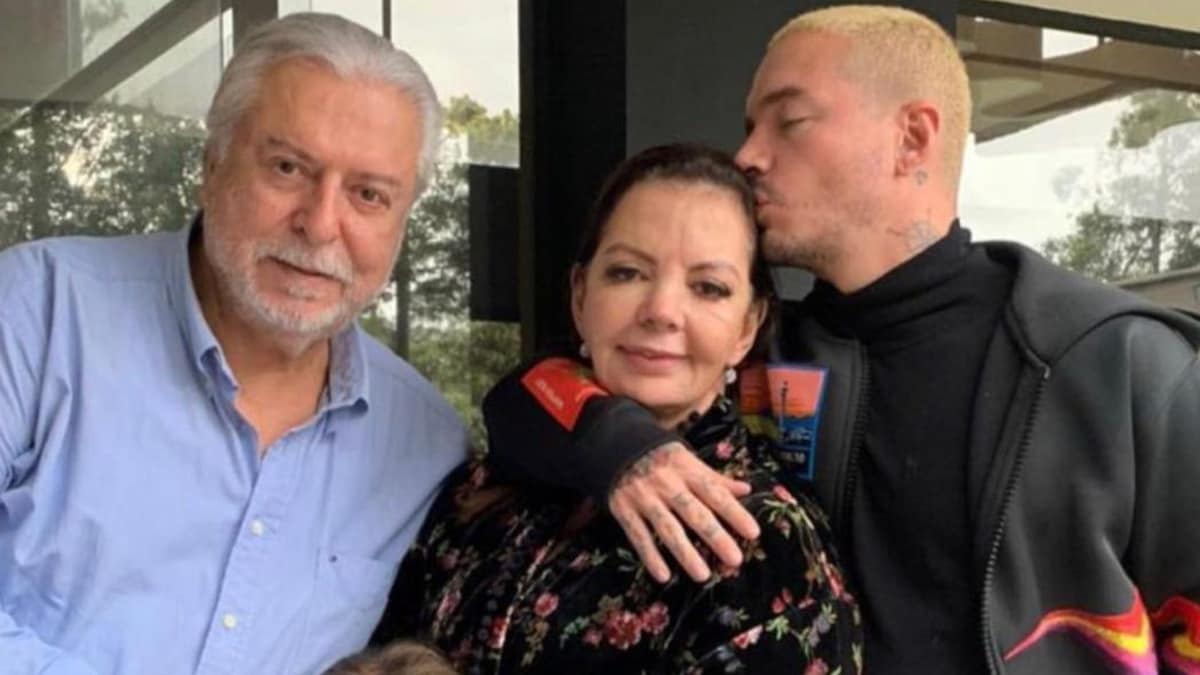 J Balvin y el emotivo mensaje a su madre en terapia intensiva: ‘Te amo ...