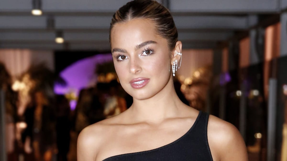 Addison Rae hace viral este maquillaje de fiesta que favorece a todas