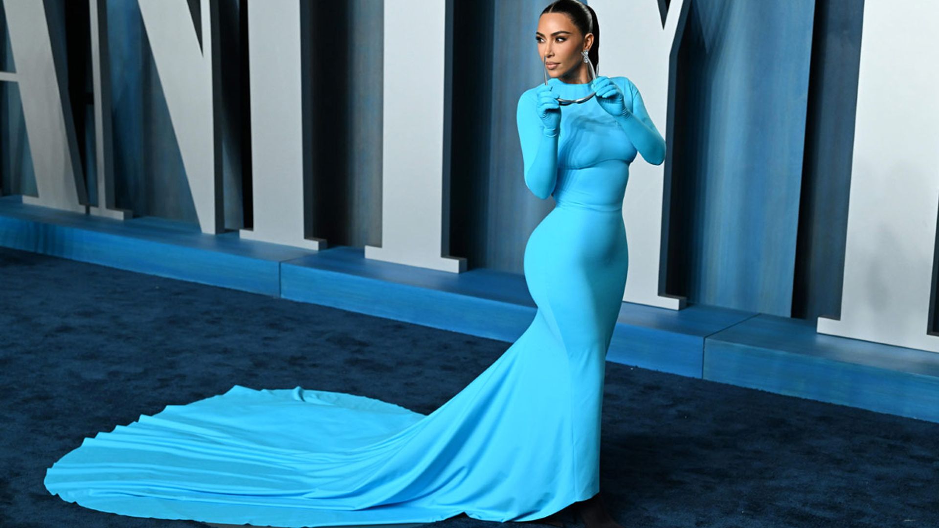 No estás viendo doble, la nueva estilista de Kim Kardashian es su clon
