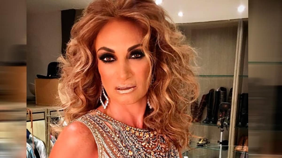 Adela Micha y su espectacular 'look' con el que robó miradas en la boda ...