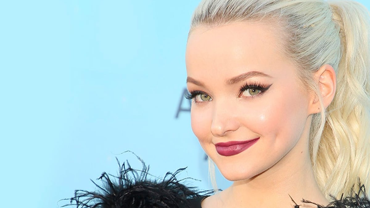 Dove Cameron habla de sus productos de belleza favoritos