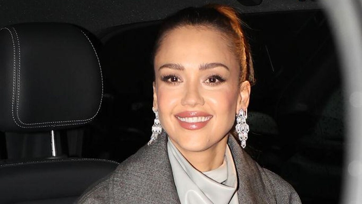 Jessica Alba tiene las botas que todas queremos | ¡HOLA!