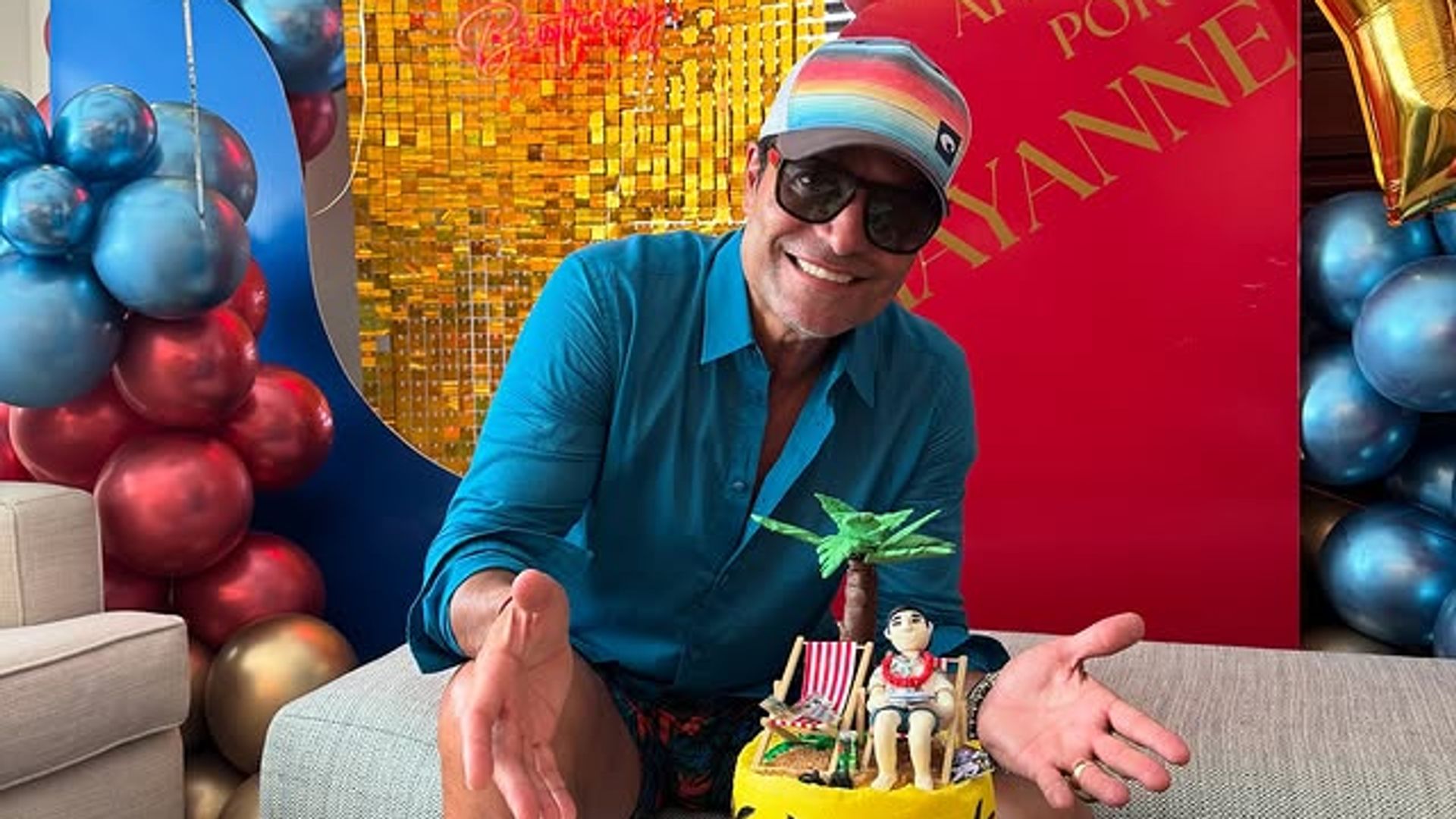 Chayanne llega a los 57 años más guapo que nunca y rodeado del amor de ...
