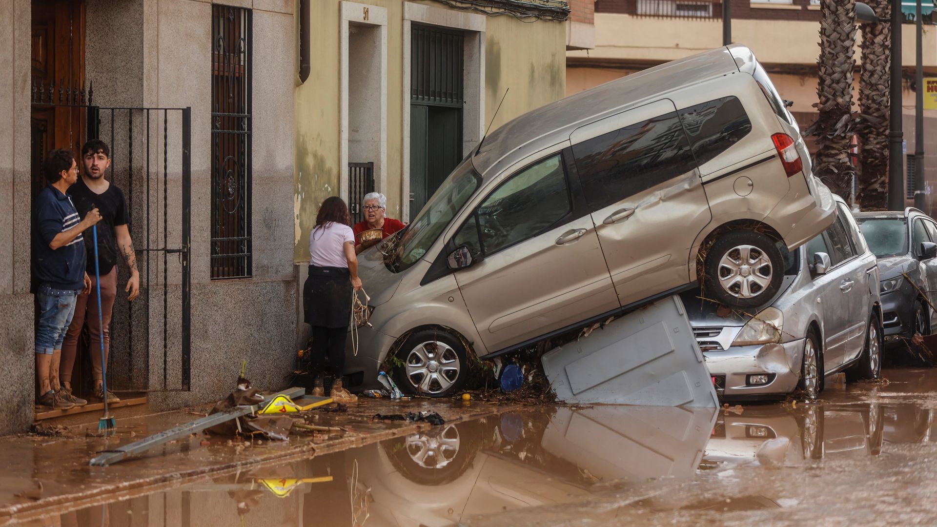 Las impactantes imágenes de la devastadora DANA que ha azotado a España