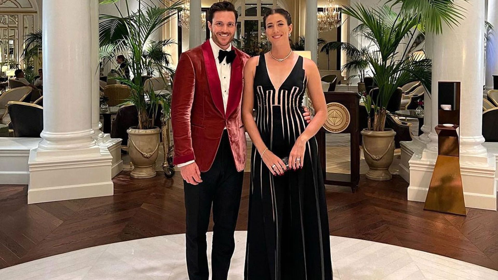Garbiñe Muguruza y Arthur Borges derrochan amor y glamour en una velada ...
