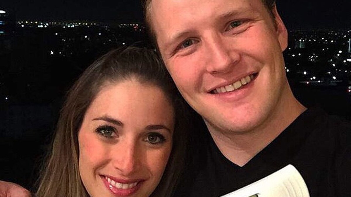 Alexander Acha: ‘Les comparto la mayor alegría de mi vida’ | ¡HOLA!