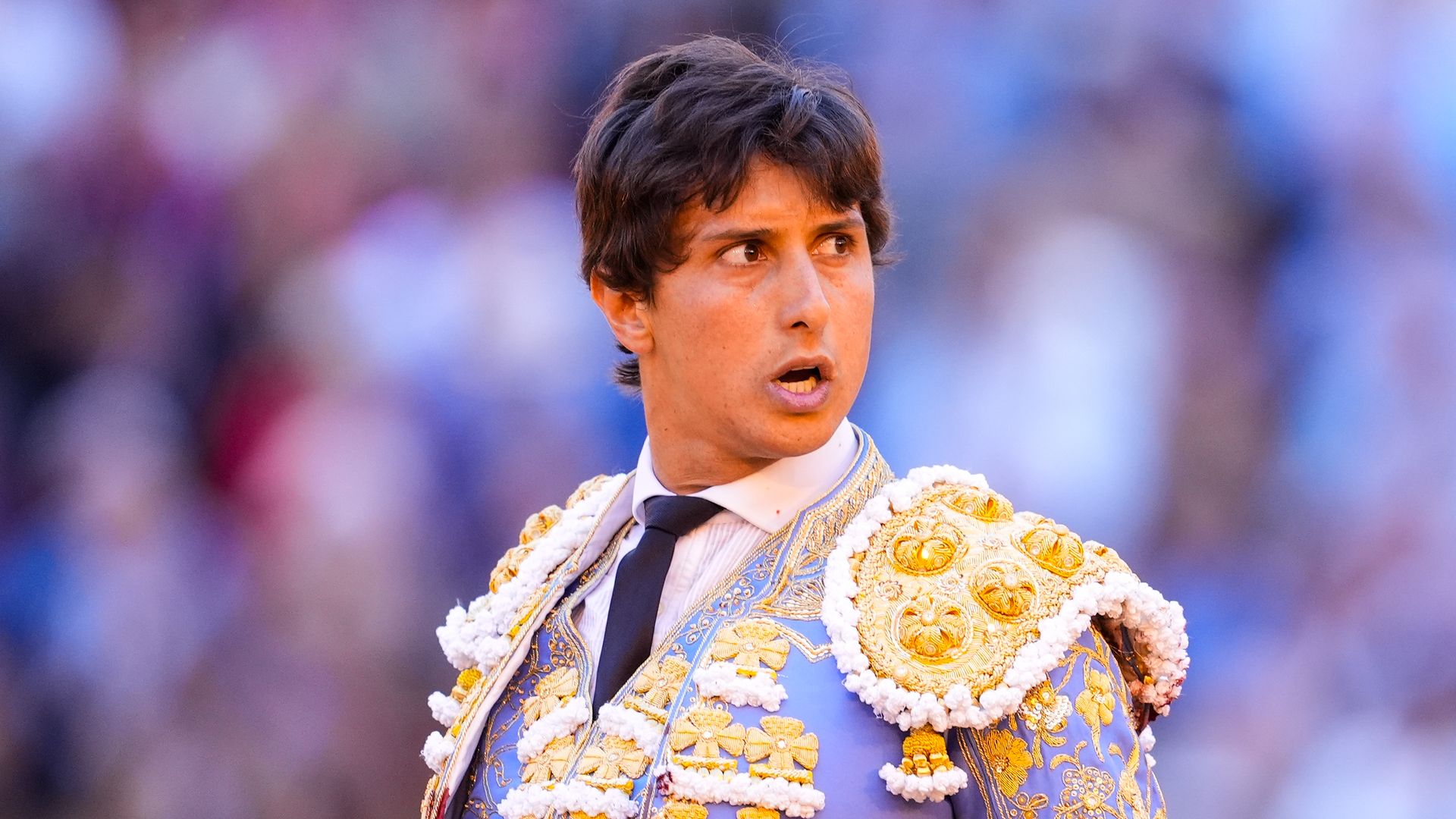 Roca Rey anuncia su inminente regreso a los ruedos solo tres semanas ...
