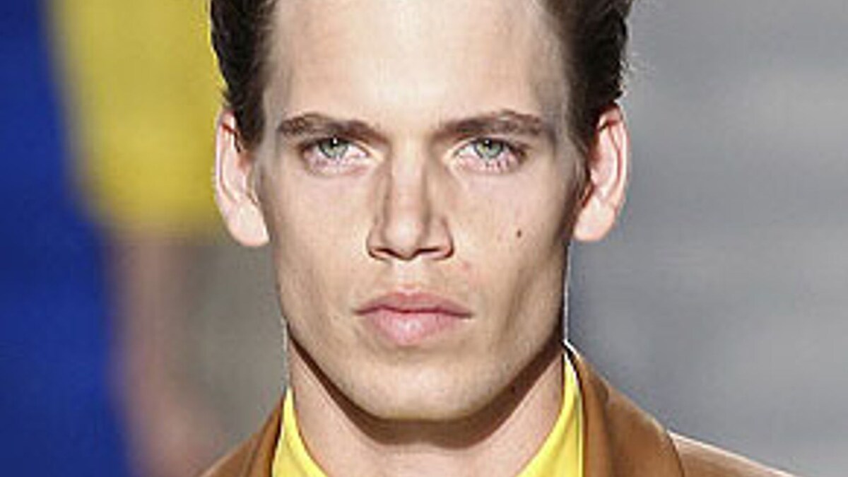 Mark Cox. Noticias, fotos y biografía de Mark Cox