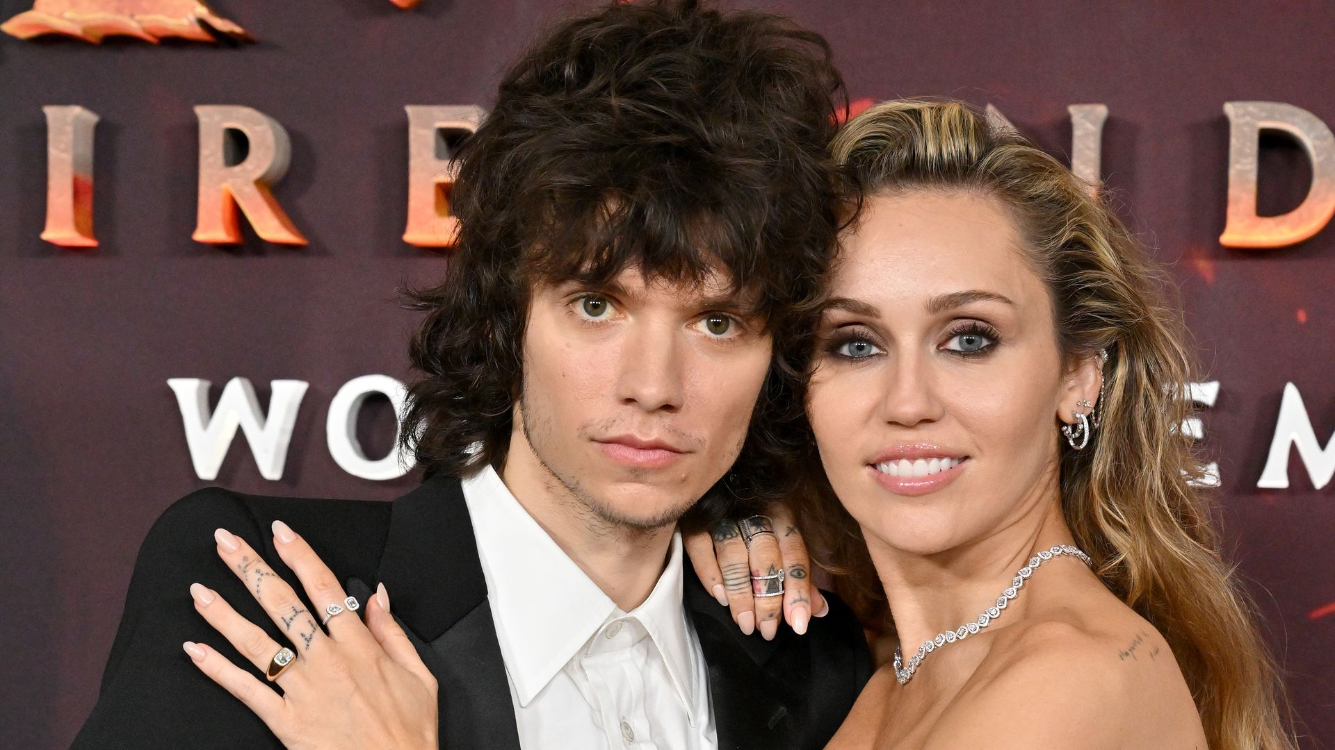 Miley Cyrus y Maxx Morando se casan tras cuatro años juntos