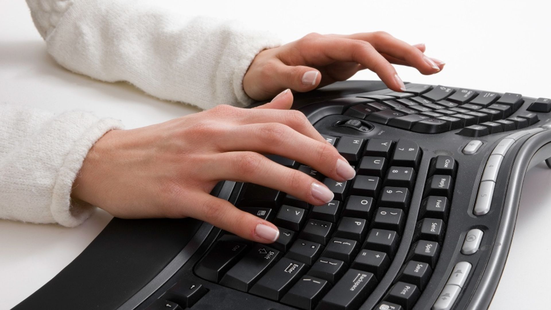 Los 5 mejores teclados ergonómicos del mercado