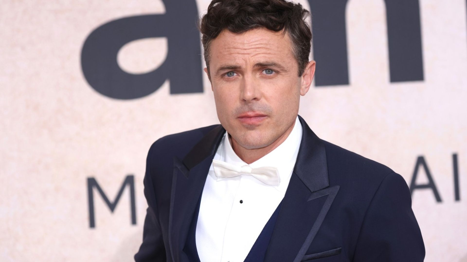 Casey Affleck da la bienvenida a la familia a Jennifer con un cariñoso ...