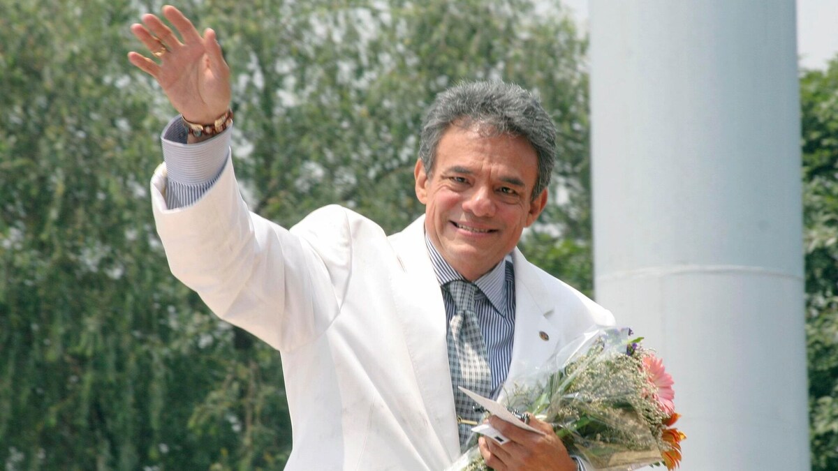 Revelan que José José no quería salir de México | ¡HOLA!