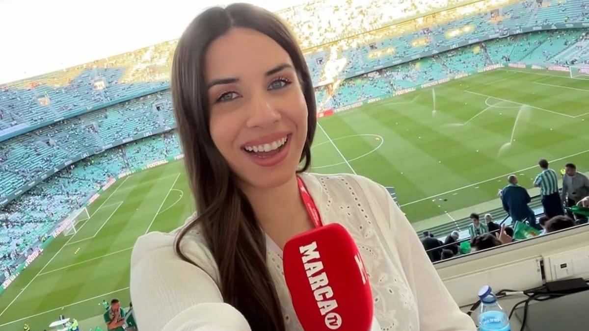 Mallu hot porn pics she was donning a matching bra and