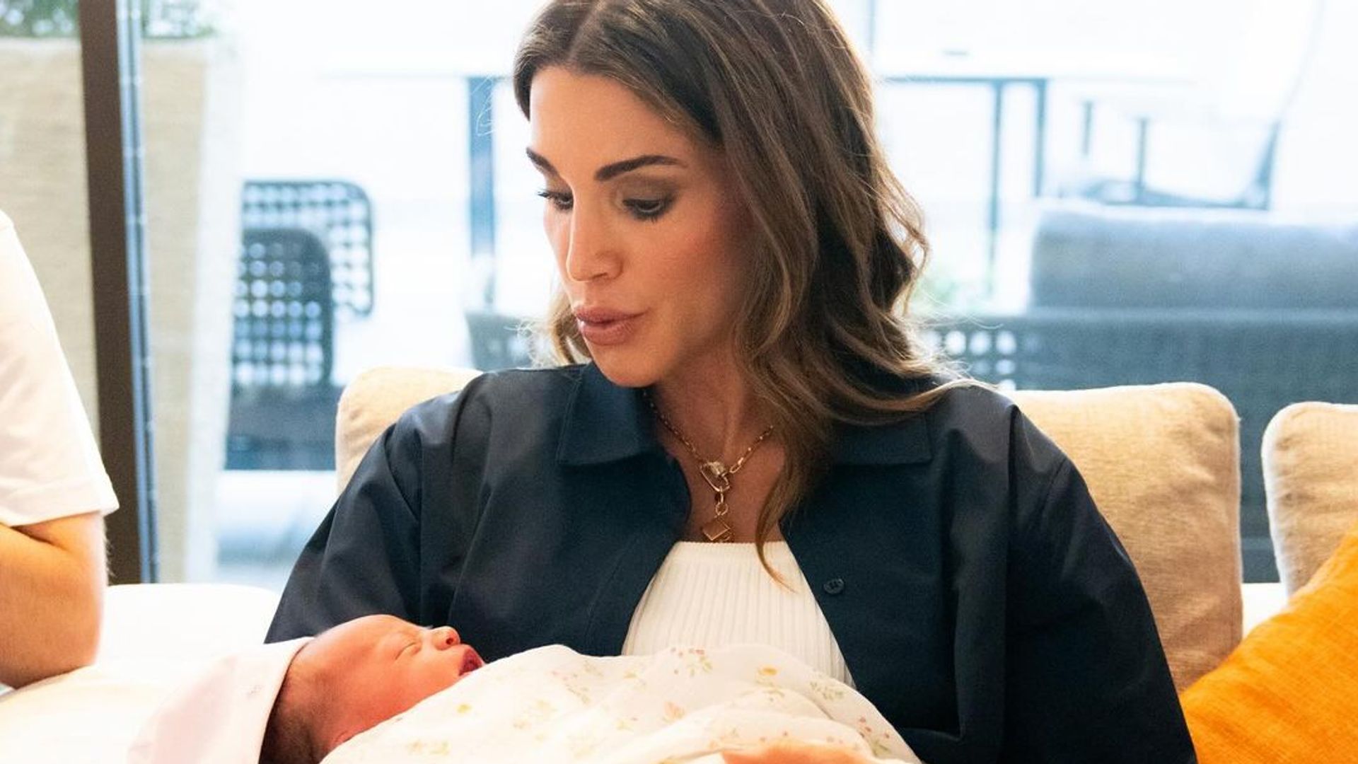 Hussein de Jordania comparte una fotografía inédita de su madre Rania ...