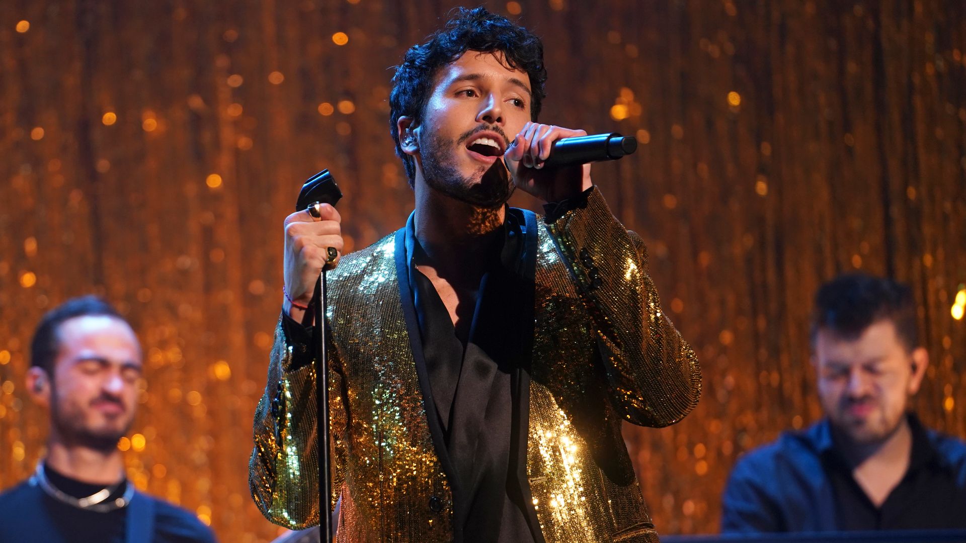 Sebastián Yatra anuncia su gran debut en Broadway en el musical ...